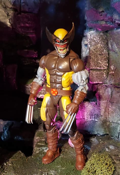 Brood Wolverine R Marvellegends