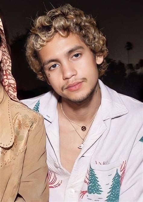 Dominic Fike Hair Styles Popular Hairstyles Curly Hair Men
