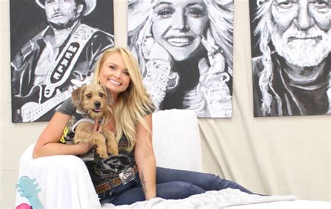 Miranda Lamberts Adoptable Dog Photoshoot Is Epic Pics