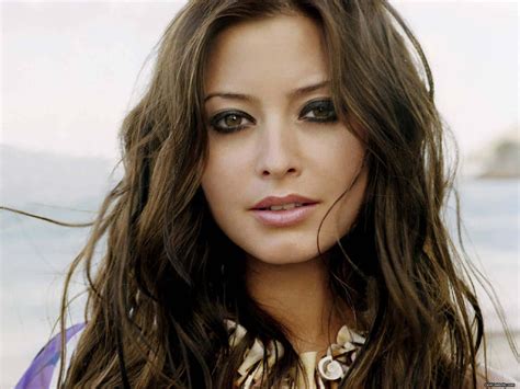 100 Holly Valance Wallpapers