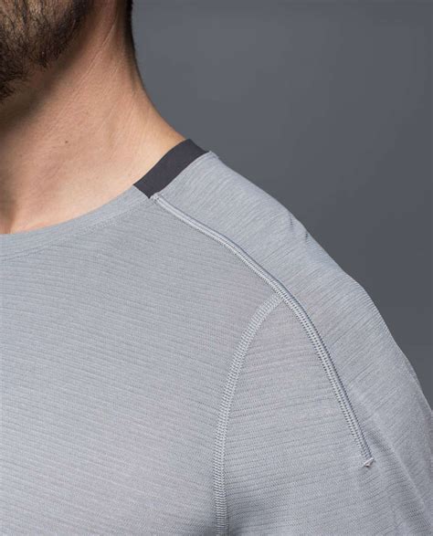 Lululemon Assert Tech Short Sleeve Heathered Medium Grey Soot