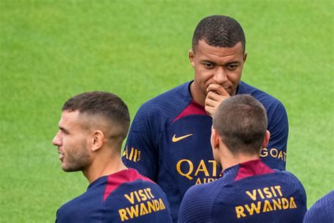 Mercato Psg Paris Prépare Déjà La Succession De Kylian Mbappé