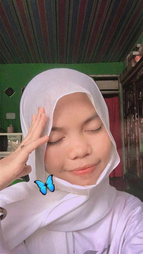 Cewek Hijab Putih
