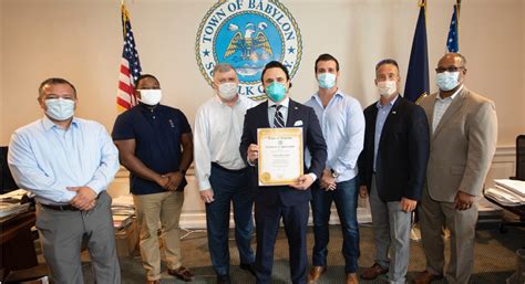 Suffolk Resident Michael Marcantonio To Donate 30 000 Masks To Town Of
