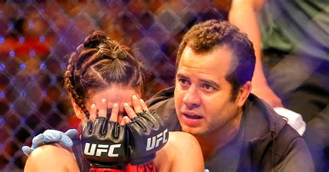 감격에 찬 맥켄지 던