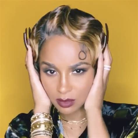 Ciara Zonder Make Up En Weave