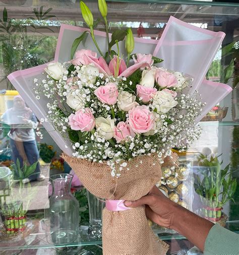 Rosey Glow Swastik Flower