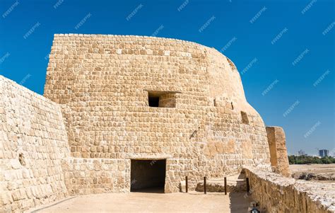 Premium Photo Bahrain Fort Or Qalat Albahrain A Unesco World