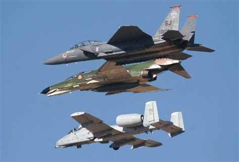 Heritage Flightshf 2009 Brian Emcheaglephantomwarthog