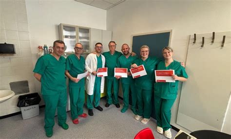 Pročelnik Zadarske Kirurgije Dr Ivan Bačić Pomogao Kbc Rijeci Na Uvođenju Minimalne Invazivne