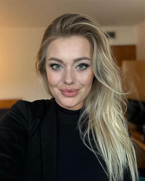 Emalia I Am 23 Years Old And From London I Am A Widow I Am Ready To