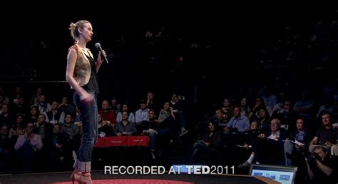 Suzanne Lee Ninenovel