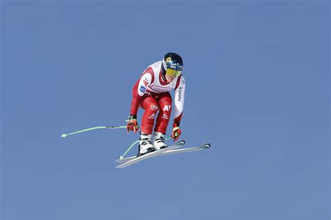 Fis 41 Year Old Vonn Makes History With Overwhelming Downhill Victory