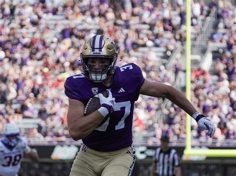Westover Remains Uw Rarity Walk On And Local Guy Now A Starter