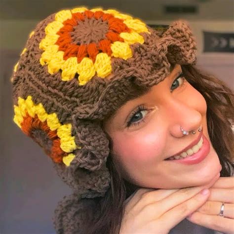 Beautiful Crochet Sunflower Bucket Hat Pattern