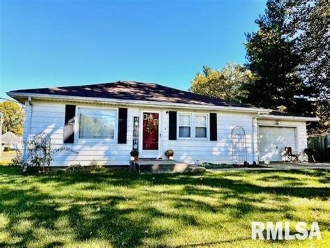 208 Locust St Jacksonville Il 62650 112900 ®