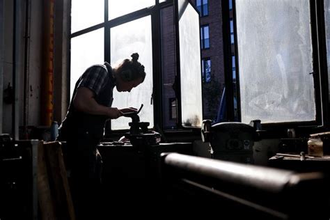 Ausbildung Junge Menschen Fühlen Sich Schlecht über Angebote