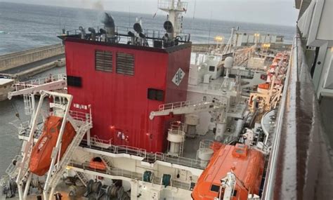 Video Kruzer Pun Putnika Udario U Tanker U Palma De Mallorci Vjetar Ga Je Otpuhao Kao Da Je