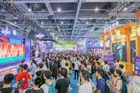 动漫会展暨融合出版高峰论坛成功举办 萤火虫动漫游戏嘉年华首次坐落成都站 二次元现场