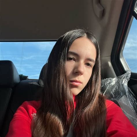 𝓜𝓪𝓻𝓬𝓮𝓵𝓪 𝓒𝓸𝓻𝓽𝓮𝔃𝔃🥰 Rtez • Threads Say More