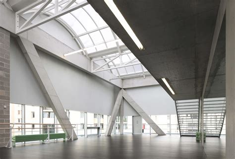 Bruther Filip Dujardin · Cultural And Sports Center · Divisare