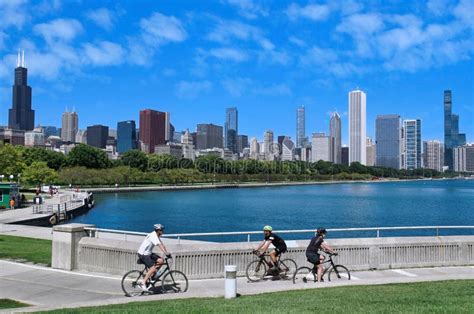 Chicago View Of The Waterfront Bike Trail Along The Lake Michigan
