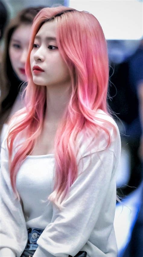 Pin By Eak Sj On การบันทึกอย่างรวดเร็ว Kpop Girls Girl Kim Min