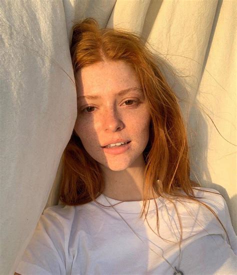 Haley Halter Scrolller