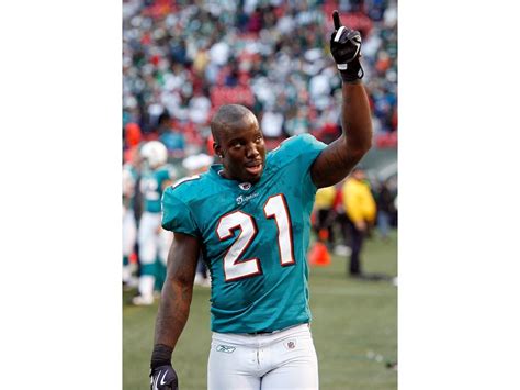Ex Miami Dolphins Defensive Back Vontae Davis Found Dead In Fl Home