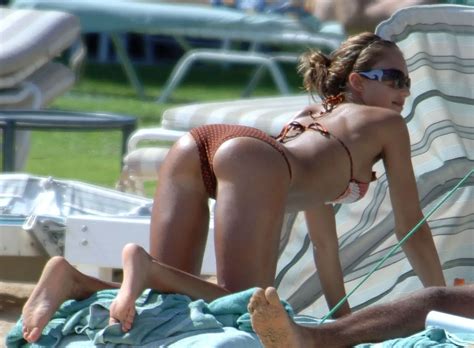 Jessica Alba Scrolller