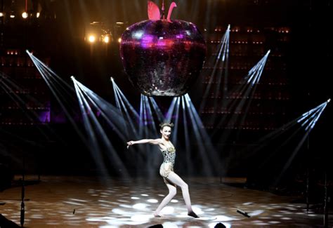Photos Inside Look At Premiere Of Cirque Du Soleils Mad Apple In Las