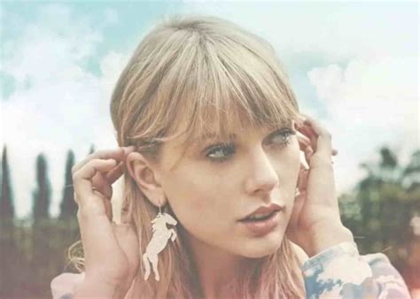 Taylor By Lauren Withrow A Preview Editorial