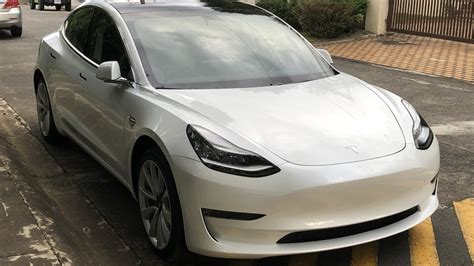 Now Hail A Tesla Taxi The Next Time You Venture Out In Dubai