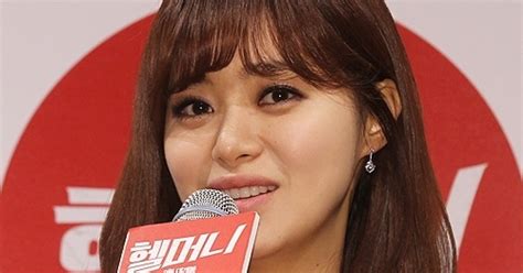 헬머니 이영은 펀치 차분한 의사 욱한 거 참고 있다