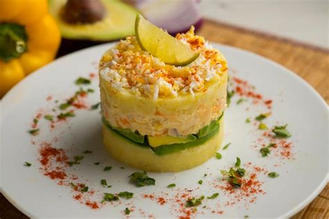 Causa Peruana Causa Lima Es Un Aperitivo Tradicional De La Cocina Peruana Hecho Con Patatas Y