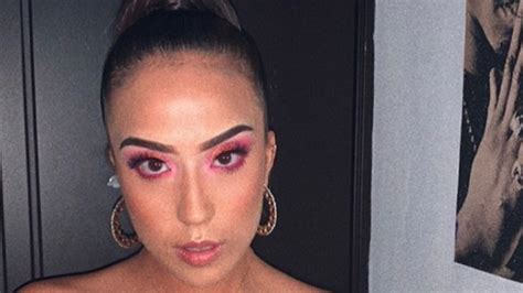 Hija De Babo Quiere Tumbarle Puesto A Celia Lora Con Sus Pechos