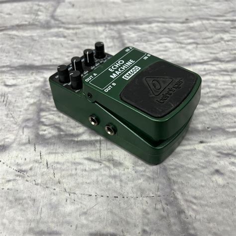 Behringer Echo Machine Delay Pedal Evolution Music