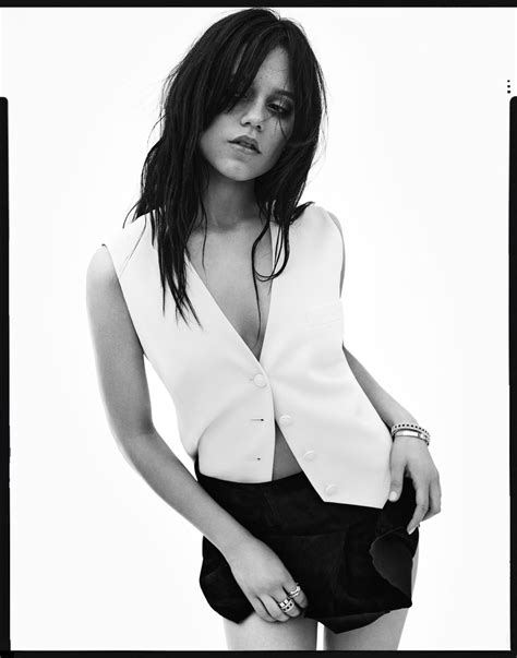 Sexy Jenna Ortega Braless Photos 12thblog