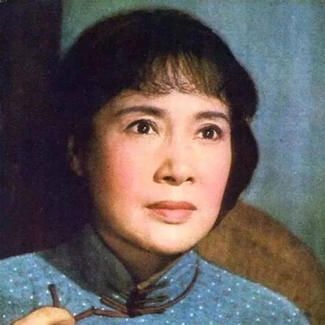 秦怡，97岁高龄，13张杂志封面照，见证了一代女杰的精彩一生电影话剧上海市