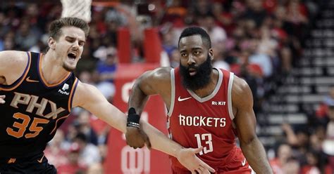 돌파하는 제임스 하든휴스턴 Nba 최다 3점 슛 기록하며 피닉스 대파