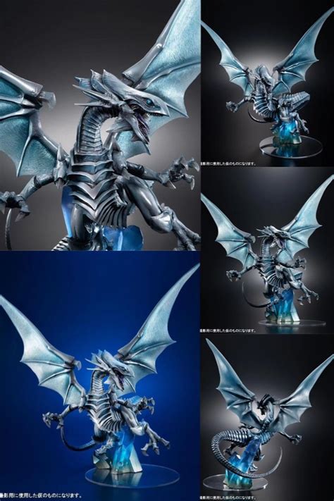 Yu Gi Oh Megahouse Blue Eyes White Dragon Statue