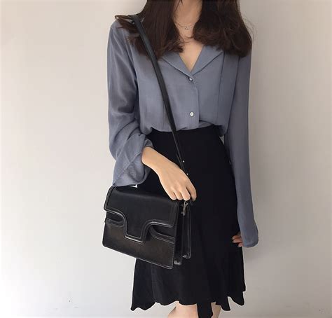 살랑 트임 셔츠 블라우스3col 55000원 착용 Moo Ji