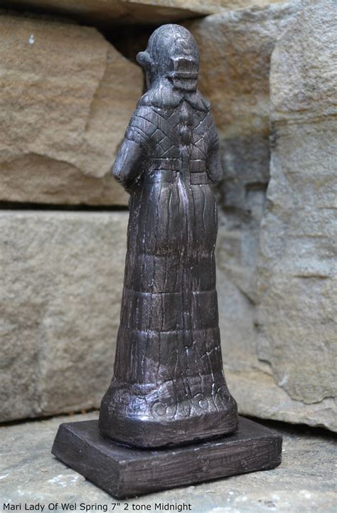Assyrian Sumerian Goddess Inanna Ishtar Mari Lady Of Wel Spring