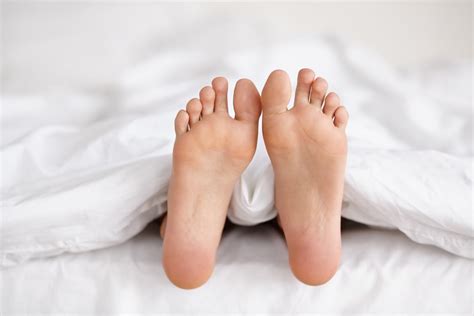 Can You Learn How To Stop Toes From Curling