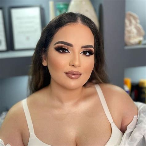 ‎𝙇𝘼𝙍𝘼 𝙈𝙄𝙆𝙃𝘼 لارا ميخا 🇮🇶🇦🇺‎ On Instagram Bridal Makeup Brides Wedding Bridalglam Glam