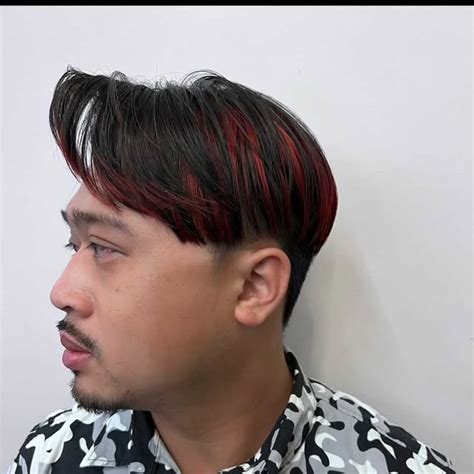 Max Chen A5203782 • Threads Say More