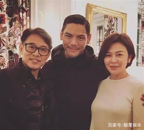 57岁关之琳近况曝光，二度离异后单身至今，5亿身家全留给亲弟弟百科ta说