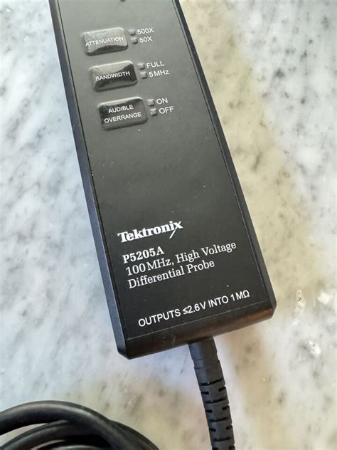 Tektronix P5205a Differential Probe Tested With Accessories Ebay