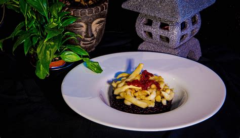 Riso Venere Con Julienne Di Calamari E Cialda Corallo Lombardia Web Tv