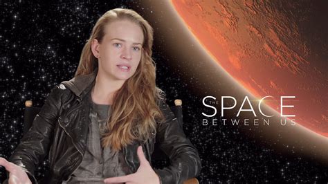 Britt Robertson Interview